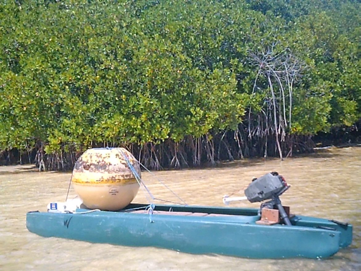 Wavewalk 700 as a service boat – STABLE KAYAKS AND MICROSKIFFS MADE BY ...